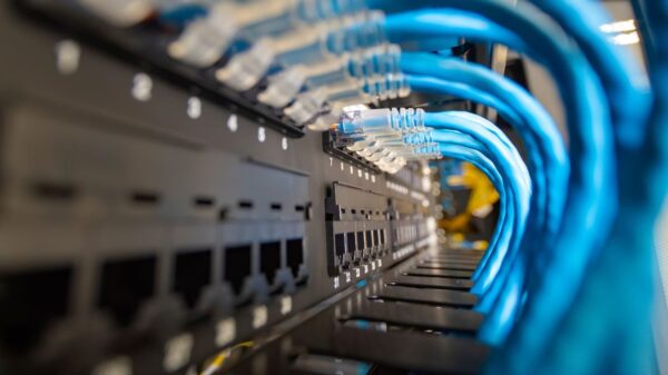 Wired and wireless networking infrastructure equipment - Techno Image